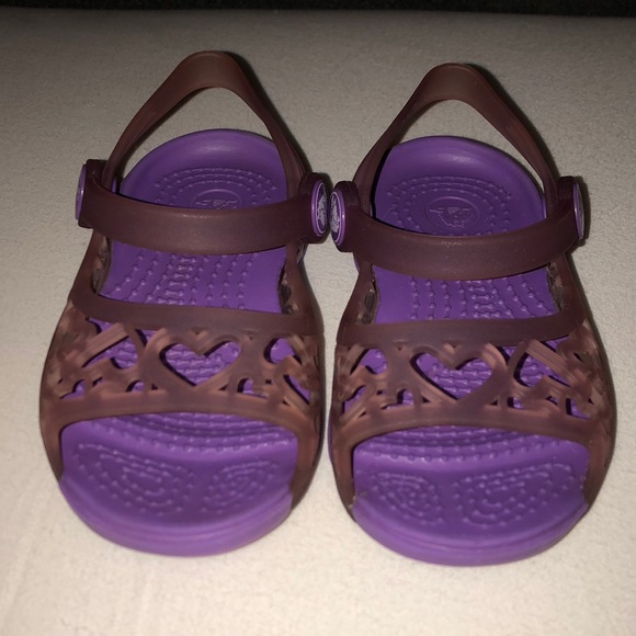 CROCS | Shoes | Euc Purple Heart Detailed Crocs | Poshmark